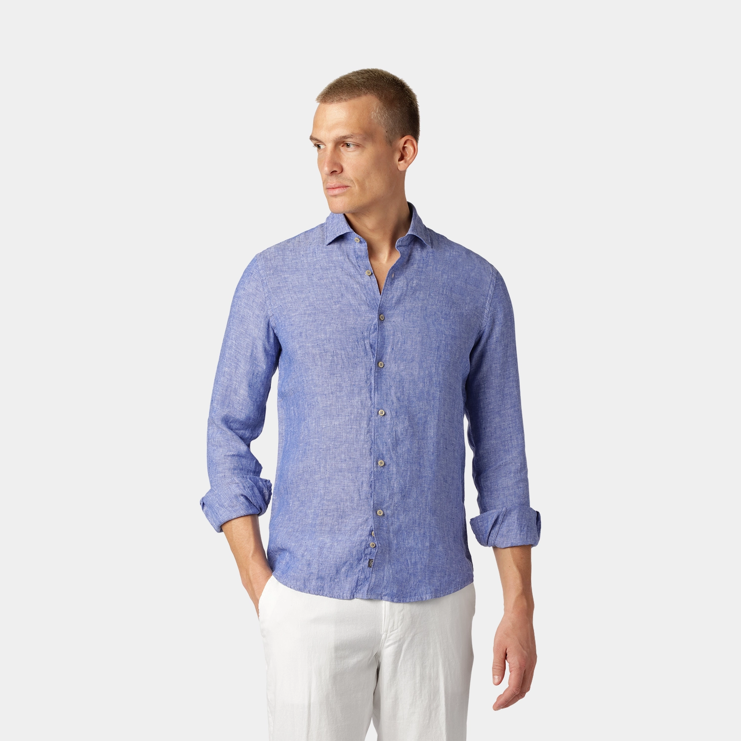 Light blue linen shirt | Men | Classic & stylish shirt in 100% linen